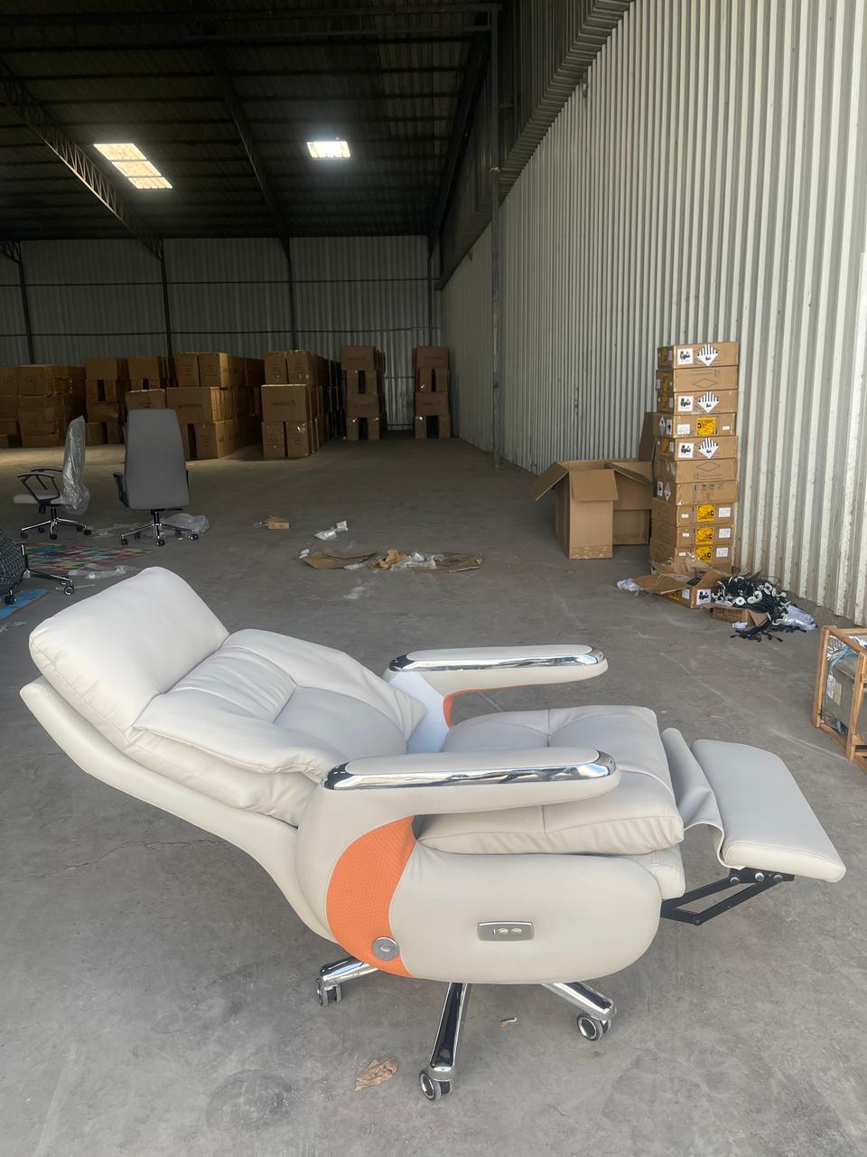 Boss & Leather Chair - SK26-ELECTRIC - NP Seatable INDIA